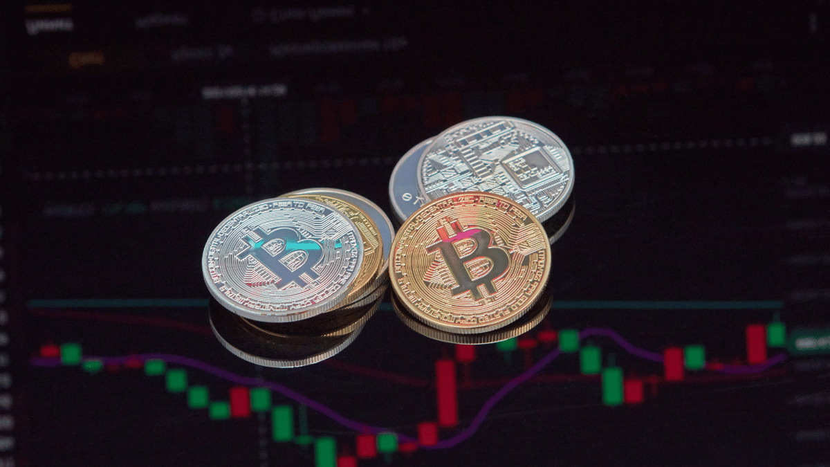 The rise of cryptocurrencies and blockchain technology - Up-File